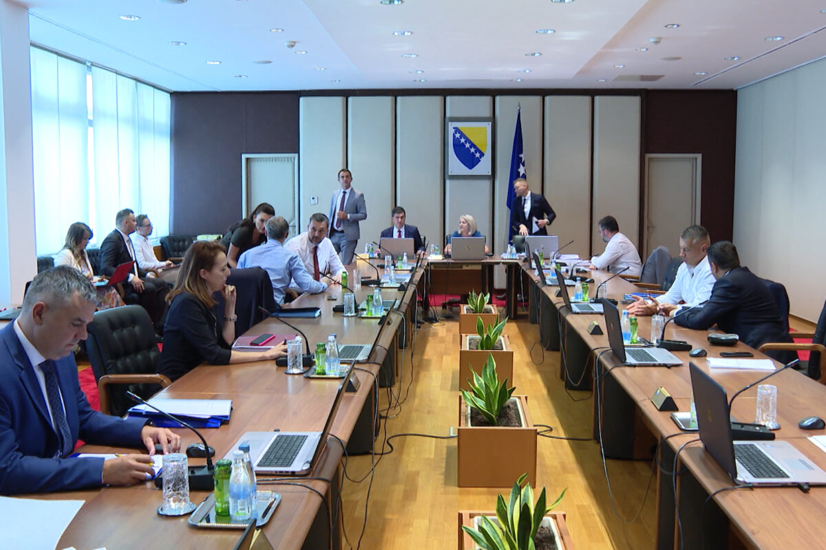 Umjesto najavljena tri, PS će razmatrati dva zakona: Sporan zakon o ...