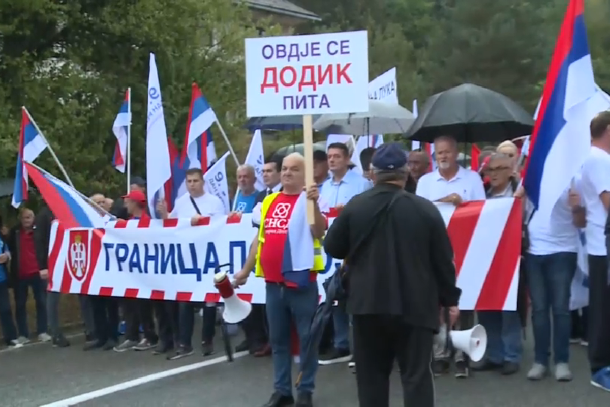 Dodik's supporters hold another protest aimed against "the ...