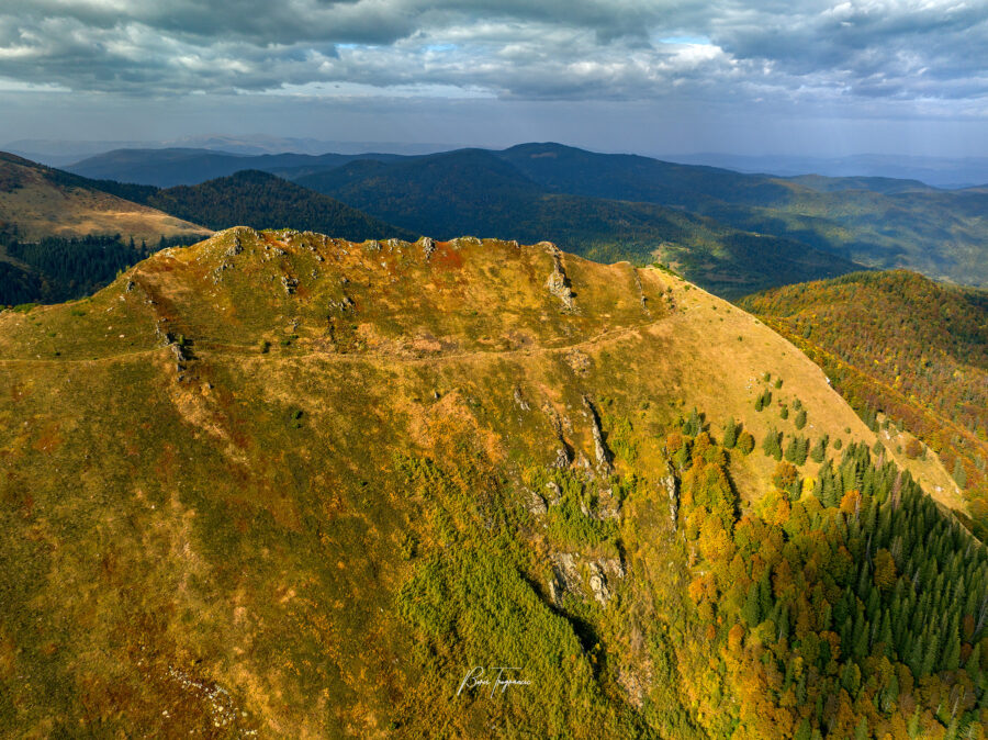 Vranica mountain in autumn colors: The long extinct volcano is home to ...