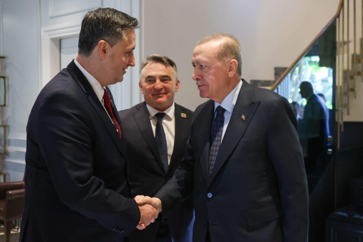 Bosnia's Presidency members meet Turkey's Erdogan in Antalya - N1