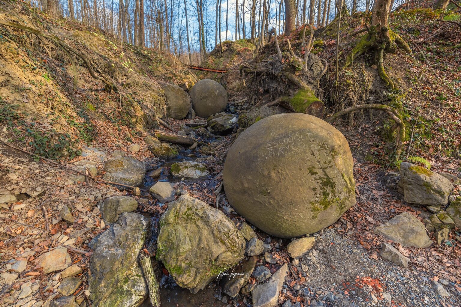 Misteriozne kamene kugle u Zavidovićima: "Na ovom prostoru gotovo da ...