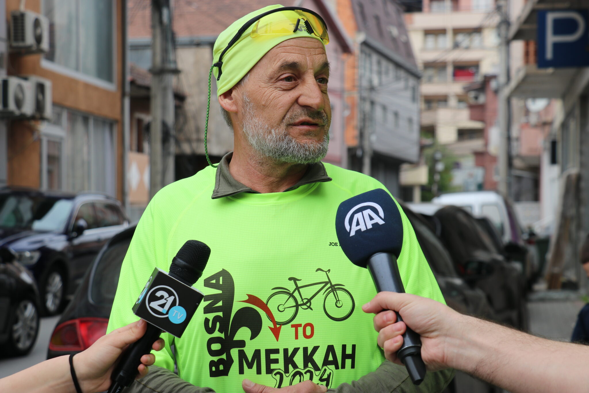 Makedonac i Bosanac biciklima krenuli na hadž u Mekku - N1