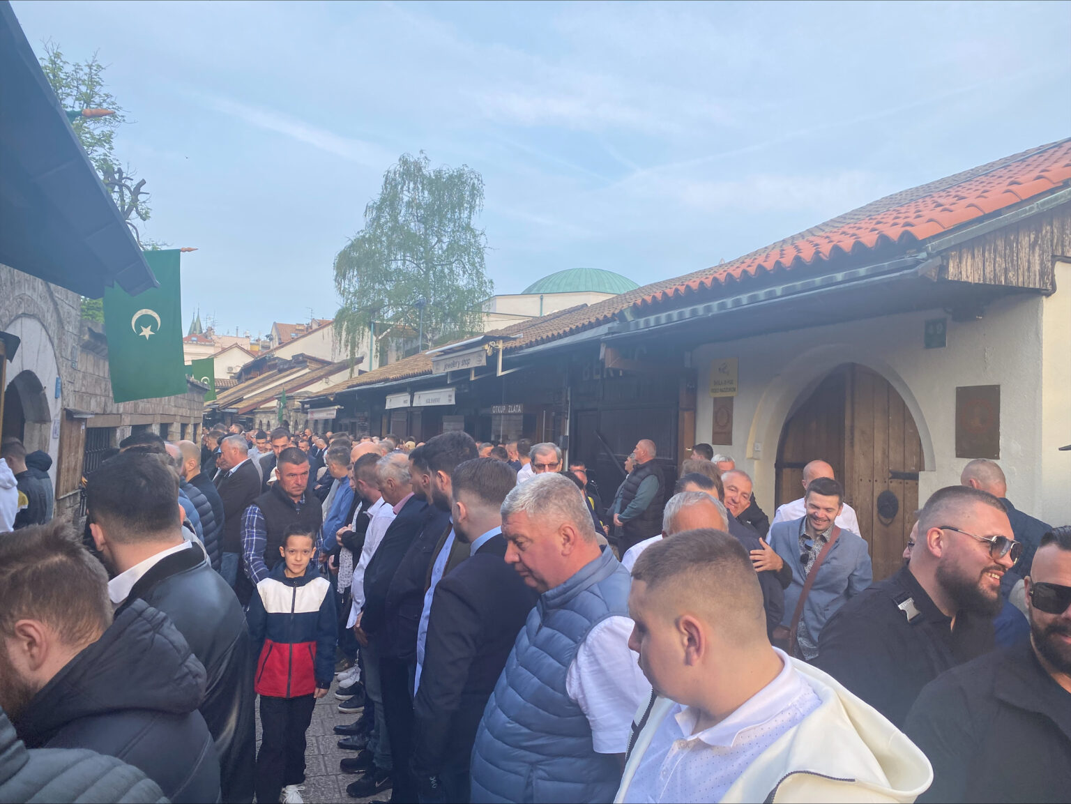 Muslimani u BiH i širom svijeta obilježavaju Ramazanski bajram - N1