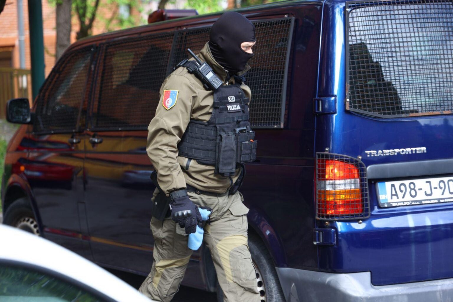 Velika policijska akcija u Sarajevu, na meti osobe povezane sa kartelom Tito i Dino? - N1