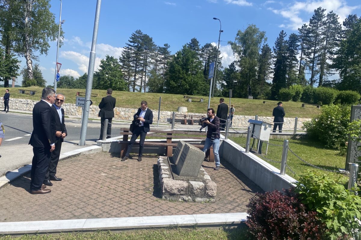 Zoran Milanović stigao u Tuzlu: Odao počast pripadnicima 115. brigade ...