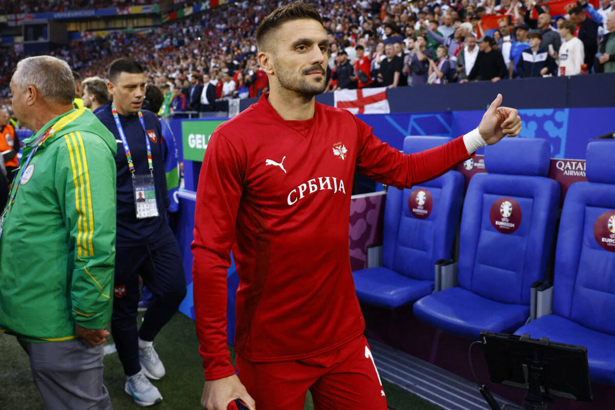 Ne stišava se bura u Srbiji, Tadić ponovno odgovorio Piksiju: Primio ...