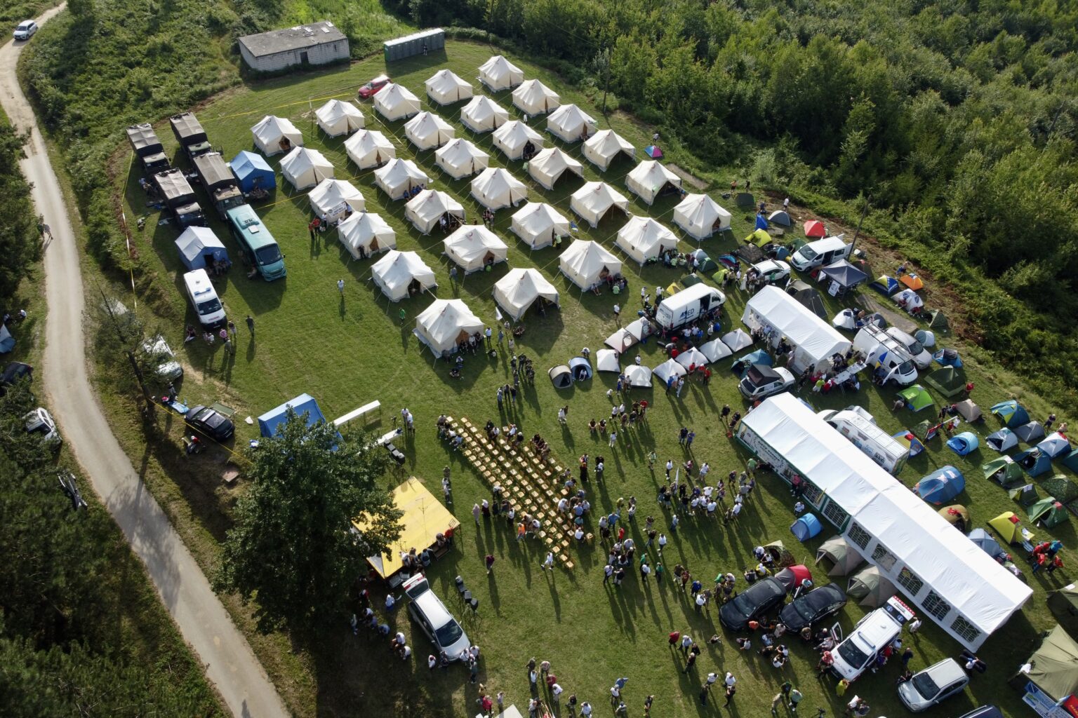 Nezuk iz zraka: Sve spremno za Marš mira Nezuk - Potočari (FOTO) - N1