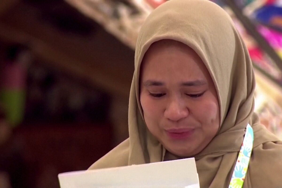 Jakarta: Mlada muslimanka zaplakala pred Papom Franjom - N1