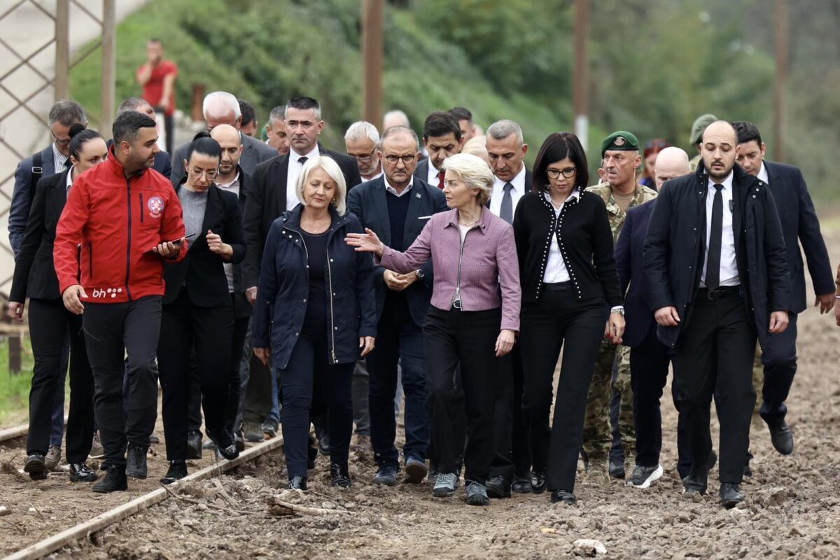 Ursula von der Leyen visits flood-ravaged Donja Jablanica, expressing EU solidarity - N1