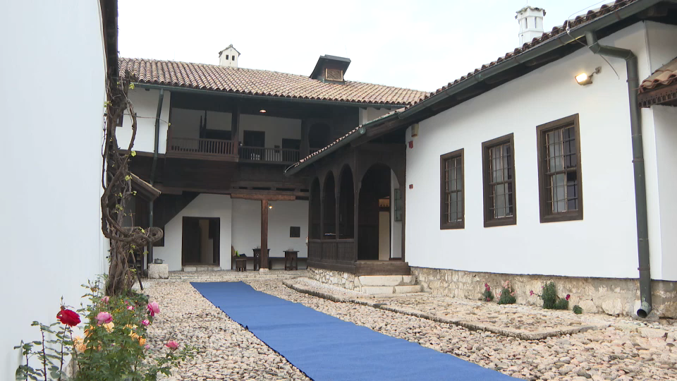 Svrzina kuća ponovo zablistala: Simbol bosanske tradicije otvoren za ...