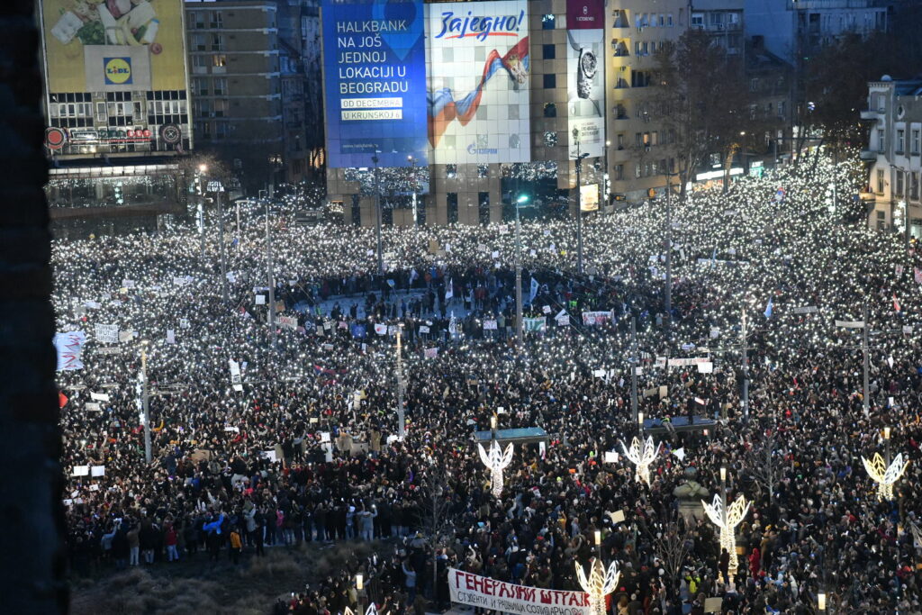 Transparent na protestu studenata nasmijao regiju, ali sigurno i Luku ...