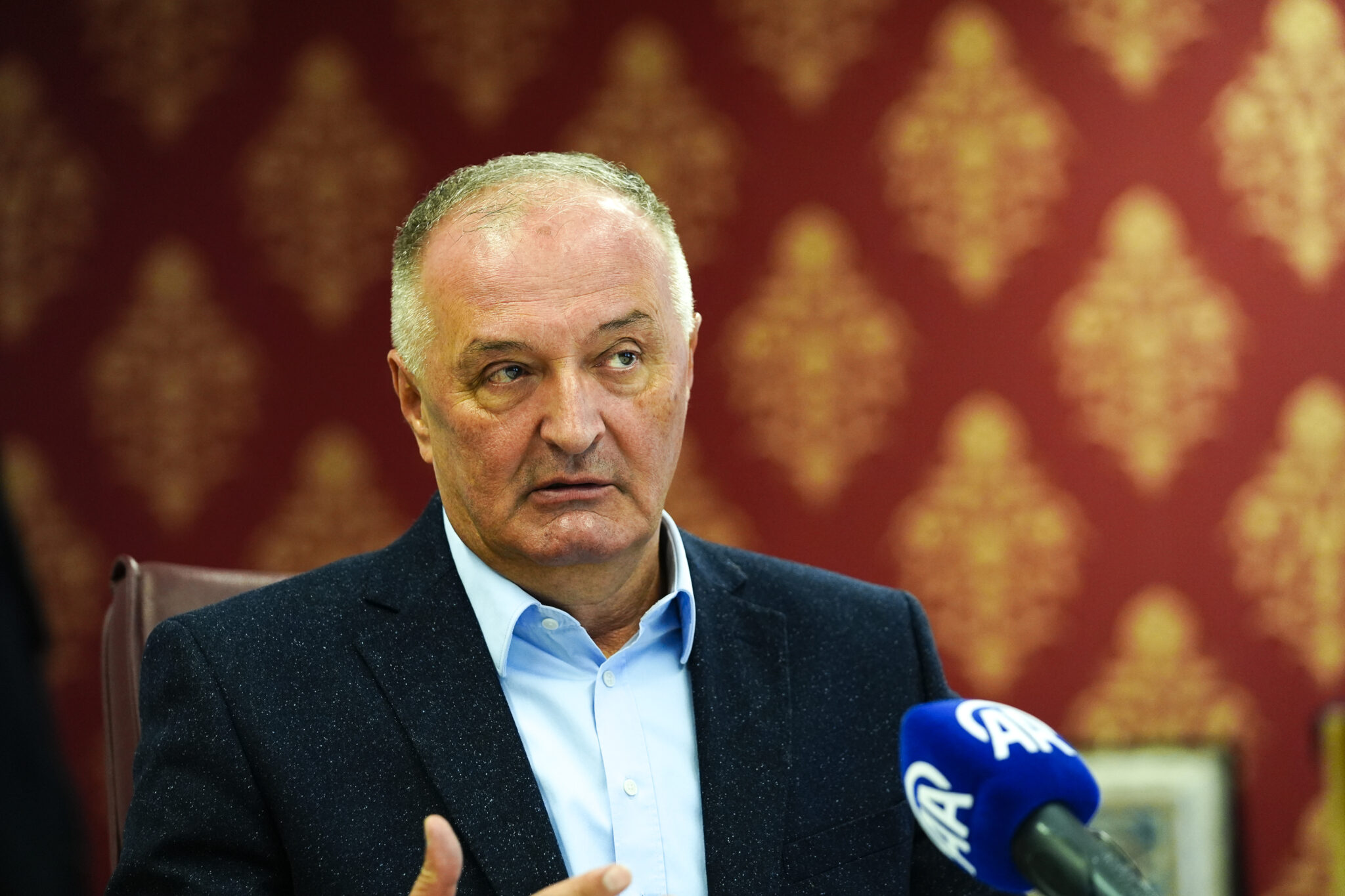 Ministar odbrane BiH Helez najavio aktiviranje rezervnog sastava OS BiH ...