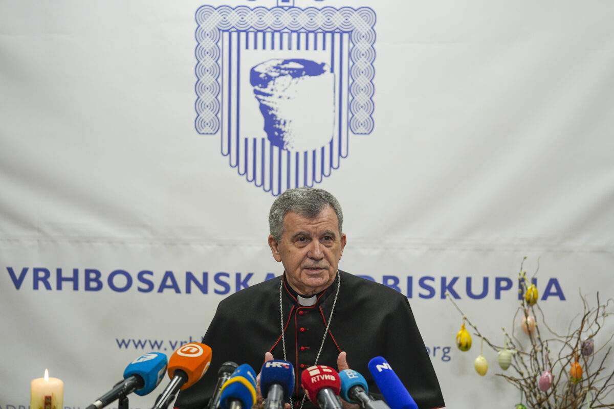 Uskrsna poruka biskupa BiH: Mir nema alternativu - N1